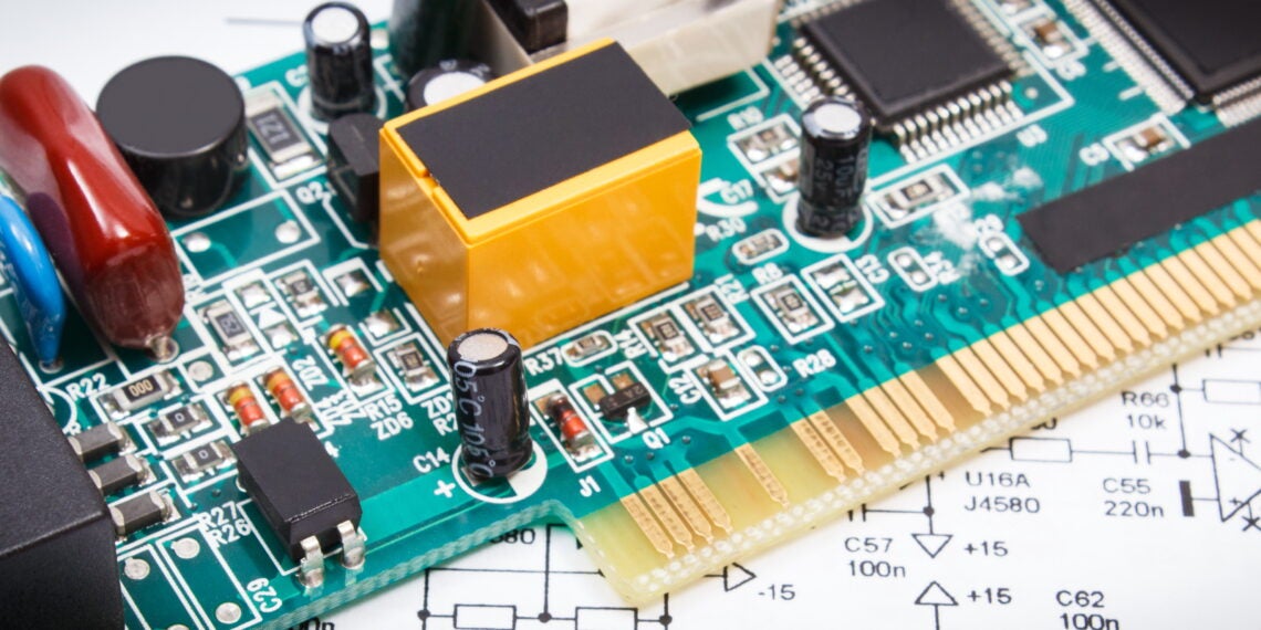 Discrete Components vs Integrated Circuits: Similarities & Differences ...